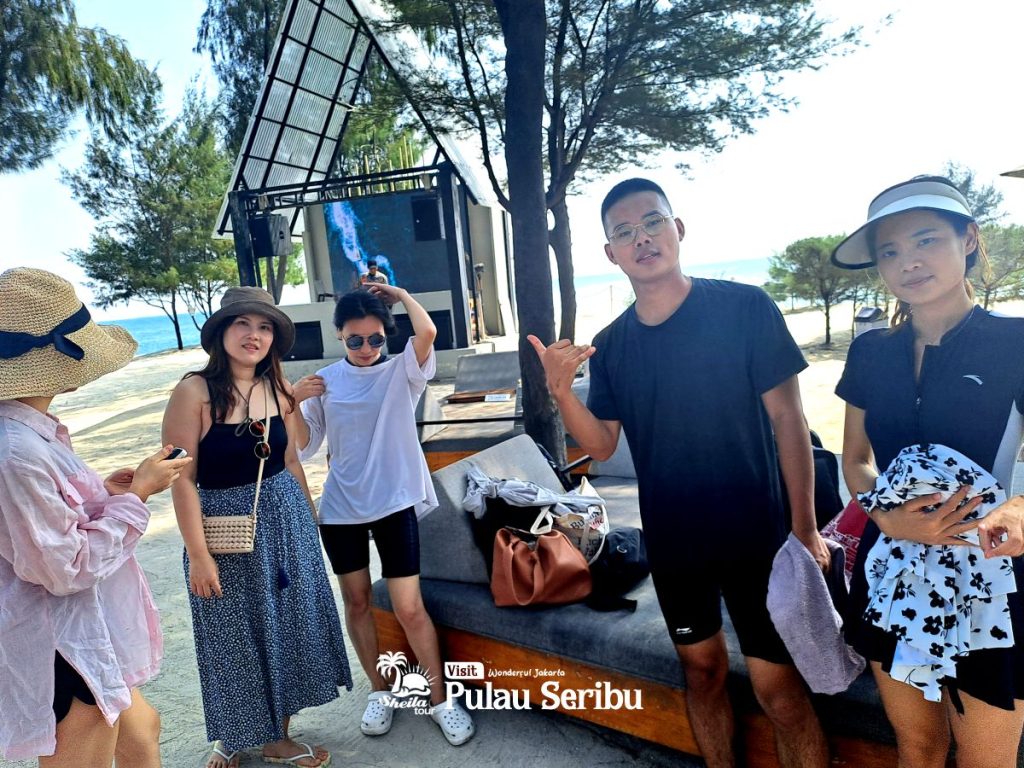 Sheila Tour – Visit Pulau Seribu