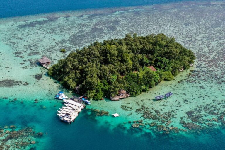 Sejarah Pulau Macan: Tradisi dan Budaya yang Masih Terjaga – Visit ...